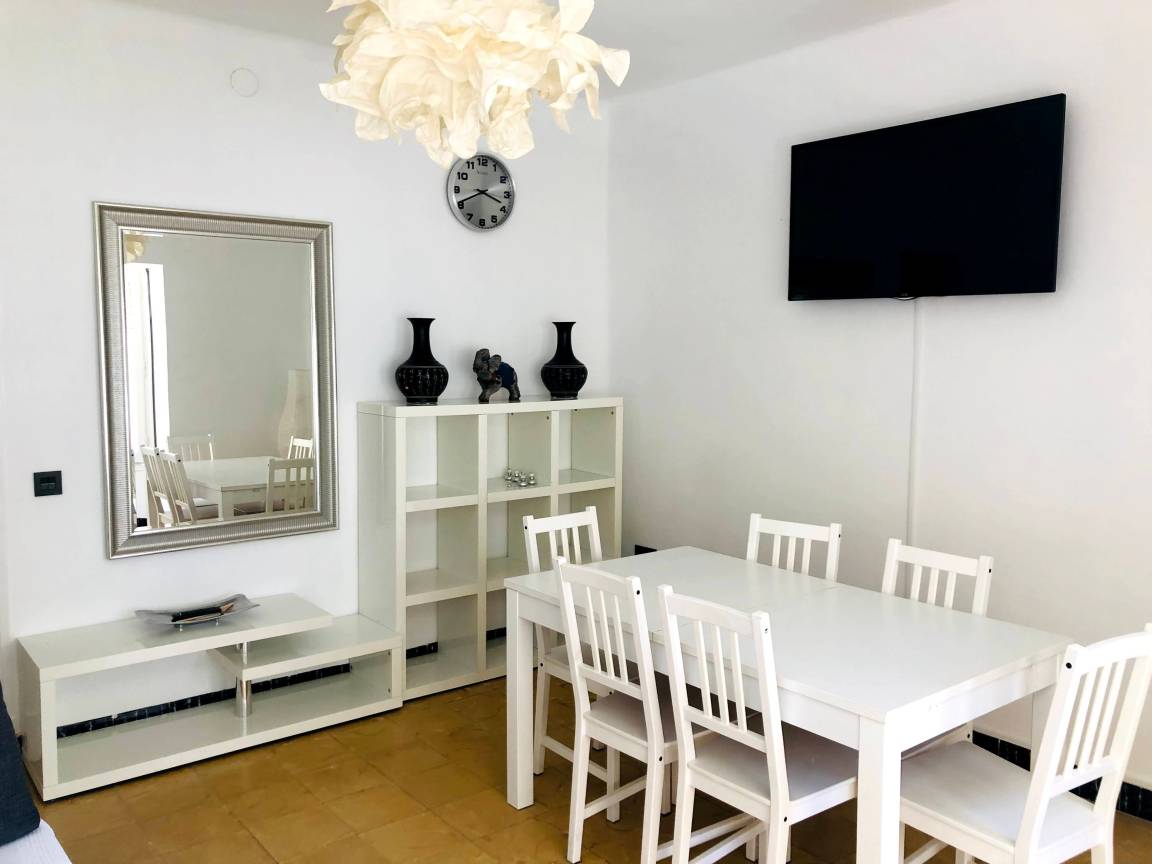 140 M² House ∙ 4 Bedrooms ∙ 12 Guests - Cambrils