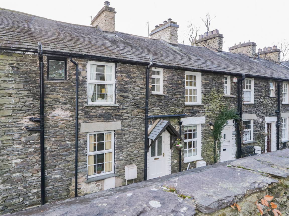 Cottage ∙ 2 Bedrooms ∙ 4 Guests - Bowness-on-Windermere