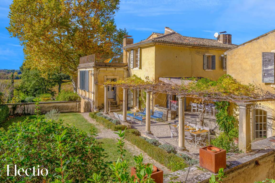 120 M² Maison De Vacances ∙ 3 Chambres ∙ 6 Personnes - Cadenet