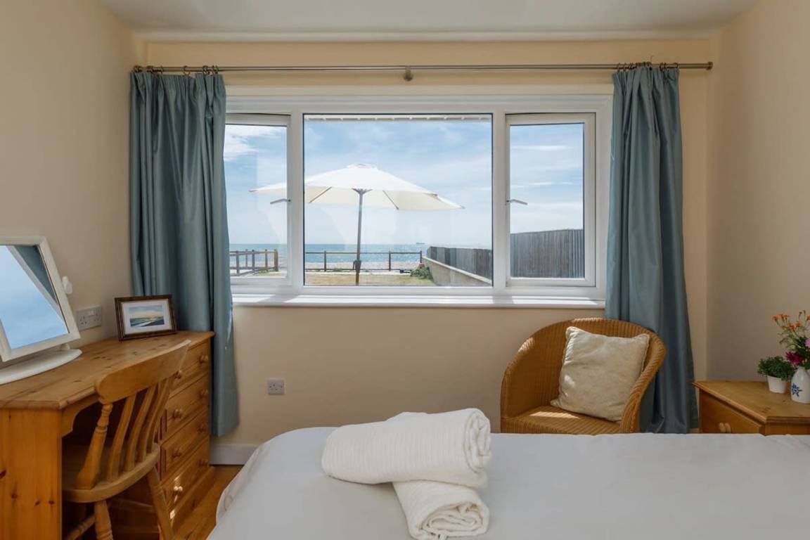 Studio Flat ∙ 3 Bedrooms ∙ 6 Guests - Bracklesham Bay