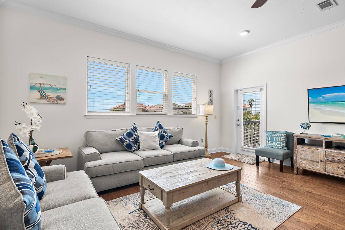 123 M² Condo ∙ 3 Bedrooms ∙ 8 Guests - Miramar Beach, FL