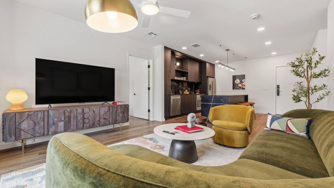 Hotel ∙ 6 Habitaciones ∙ 12 Huéspedes - Austin