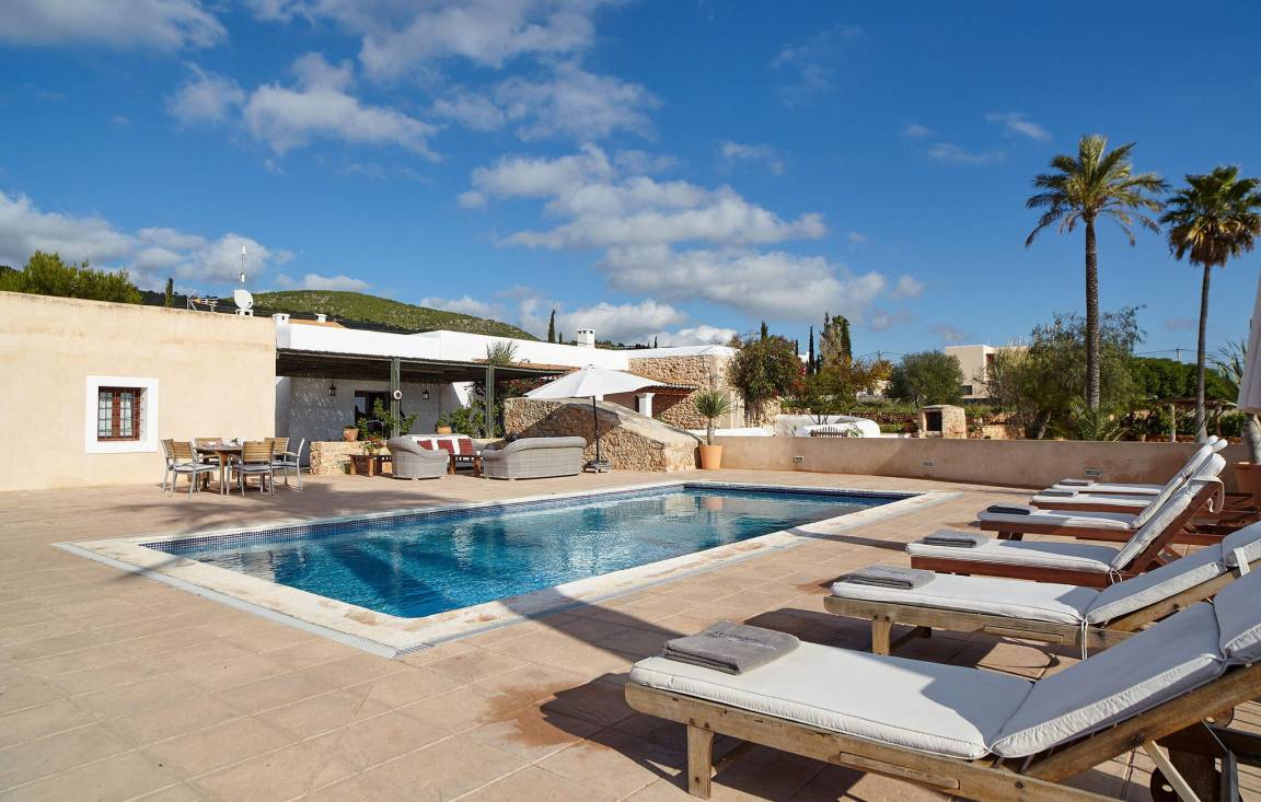 350 M² House ∙ 6 Bedrooms ∙ 12 Guests - Ibiza