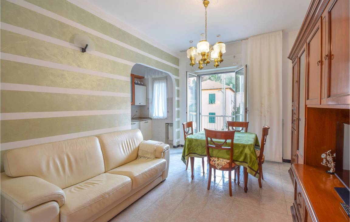 80 M² Apartment ∙ 2 Bedrooms ∙ 6 Guests - Genoa