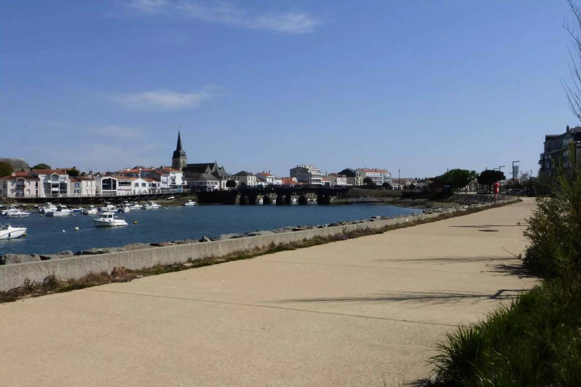 90 M² Maison De Vacances ∙ 3 Chambres ∙ 7 Personnes - Saint-Gilles-Croix-de-Vie