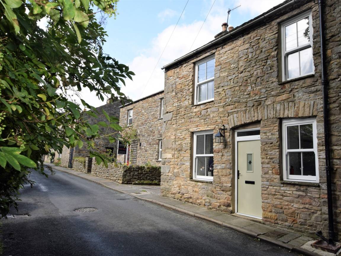Cottage ∙ 2 Bedrooms ∙ 4 Guests - Leyburn