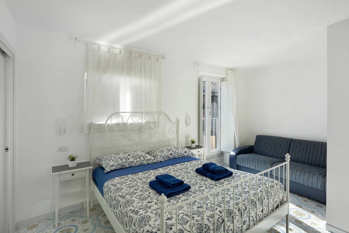 120 M² Albergue ∙ 3 Habitaciones ∙ 12 Huéspedes - Maiori