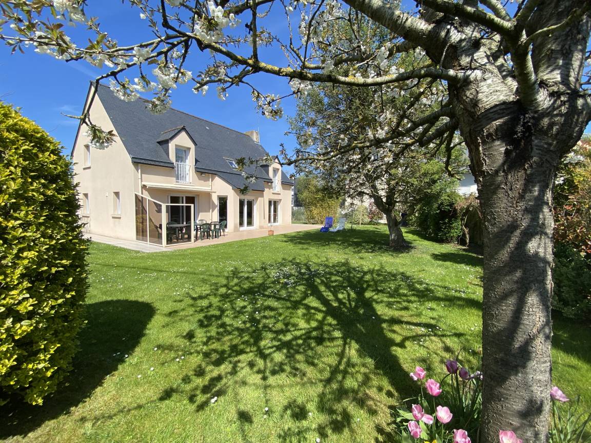 790 M² House ∙ 5 Bedrooms ∙ 10 Guests - Dinard
