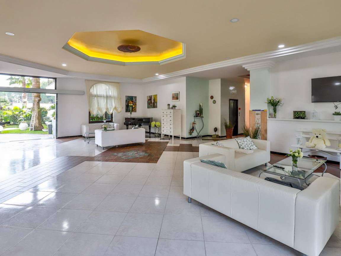 18 M² Hotel ∙ 1 Bedroom ∙ 4 Guests - Paestum