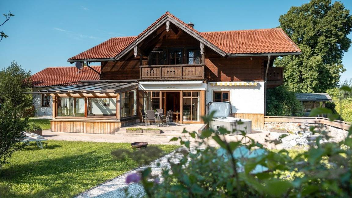 200 M² Ferienhaus ∙ 3 Schlafzimmer ∙ 6 Gäste - Hallein