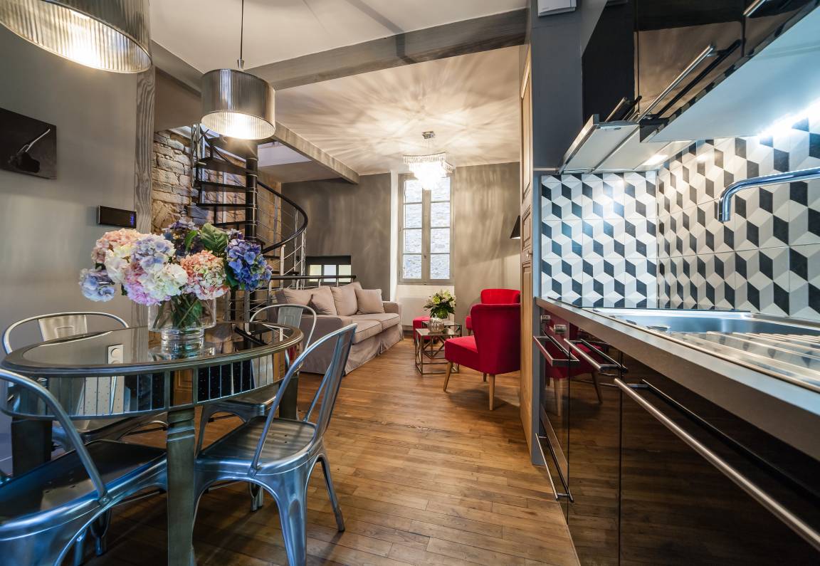 90 M² House ∙ 2 Bedrooms ∙ 4 Guests - Sarlat-la-Canéda