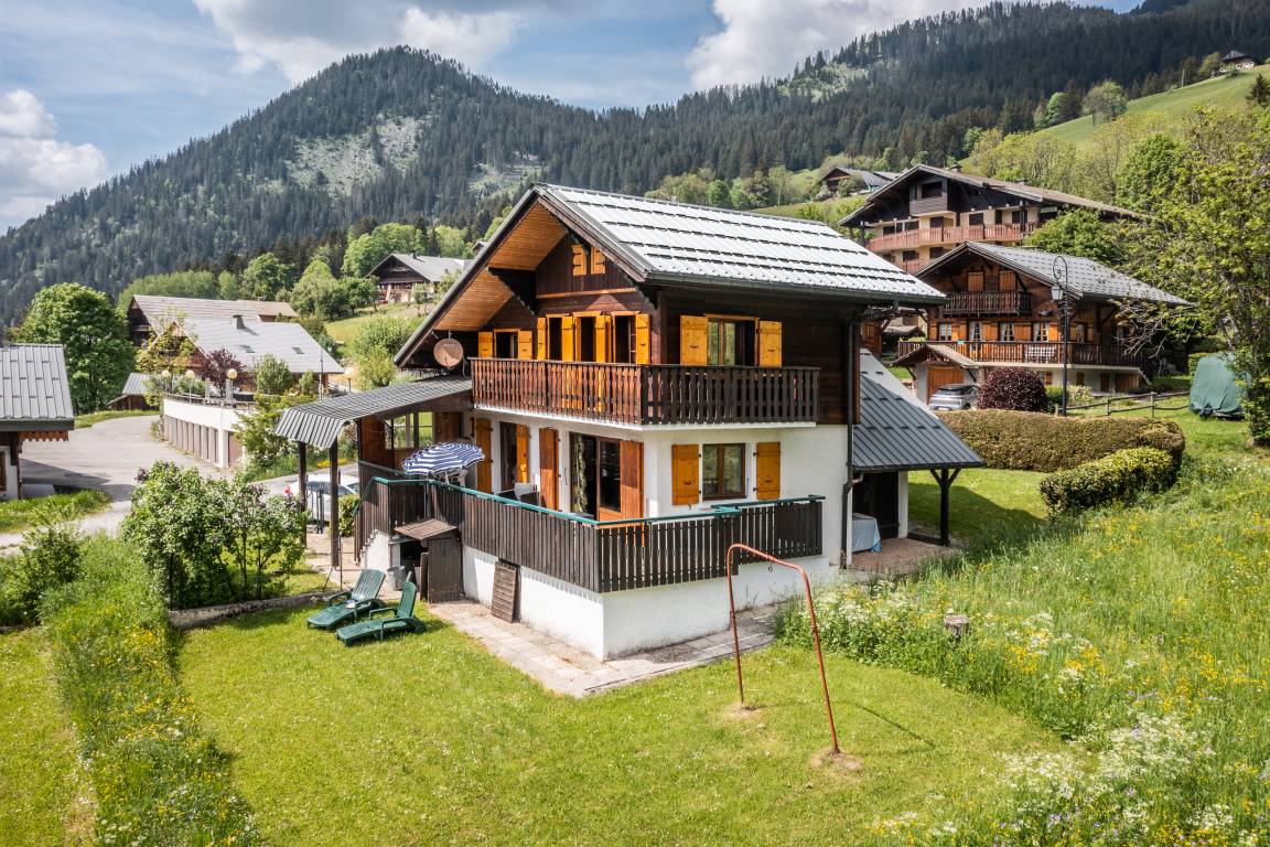 70 M² Chalet ∙ 2 Bedrooms ∙ 7 Guests - Champéry
