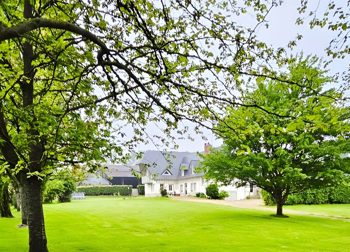230 M² Maison De Vacances ∙ 5 Chambres ∙ 12 Personnes - Eure