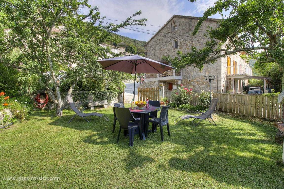58 M² Gîte ∙ 2 Bedrooms ∙ 4 Guests - Corsica