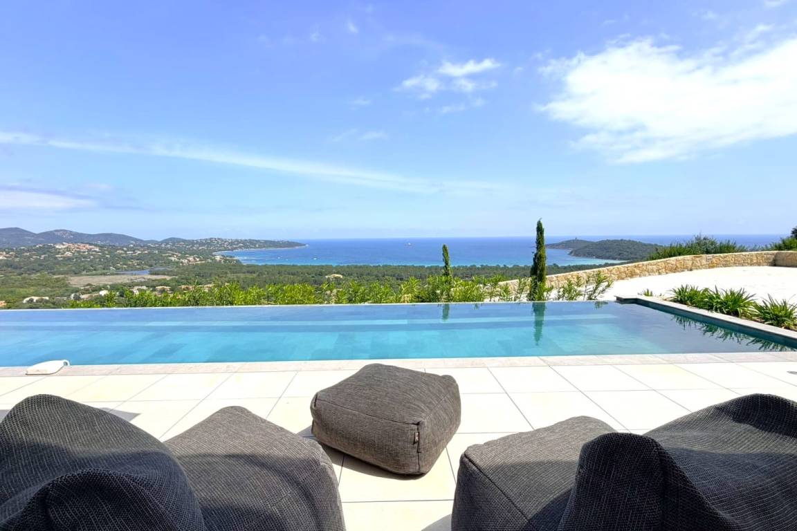 360 M² Villa ∙ 6 Chambres ∙ 12 Personnes - Sainte-Lucie de Porto-Vecchio