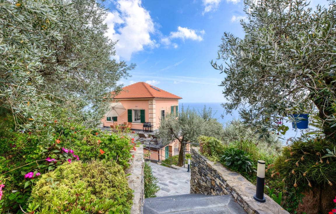 130 M² House ∙ 2 Bedrooms ∙ 6 Guests - Camogli
