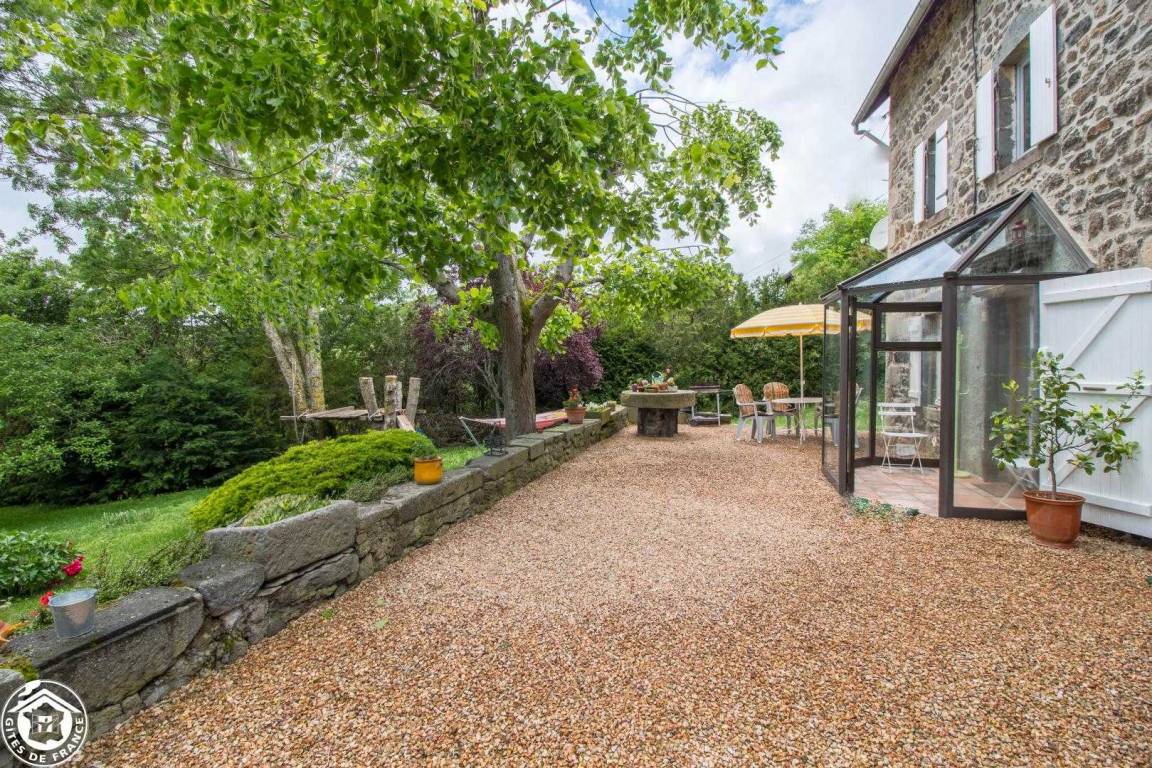 75 M² Gîte ∙ 2 Chambres ∙ 4 Personnes - Saint-Nectaire