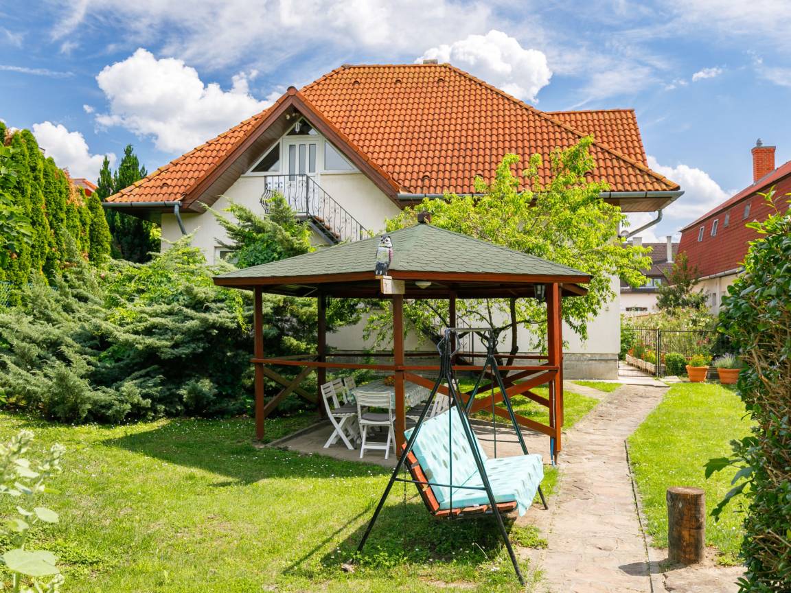 110 M² Apartment ∙ 4 Bedrooms ∙ 9 Guests - Lake Balaton
