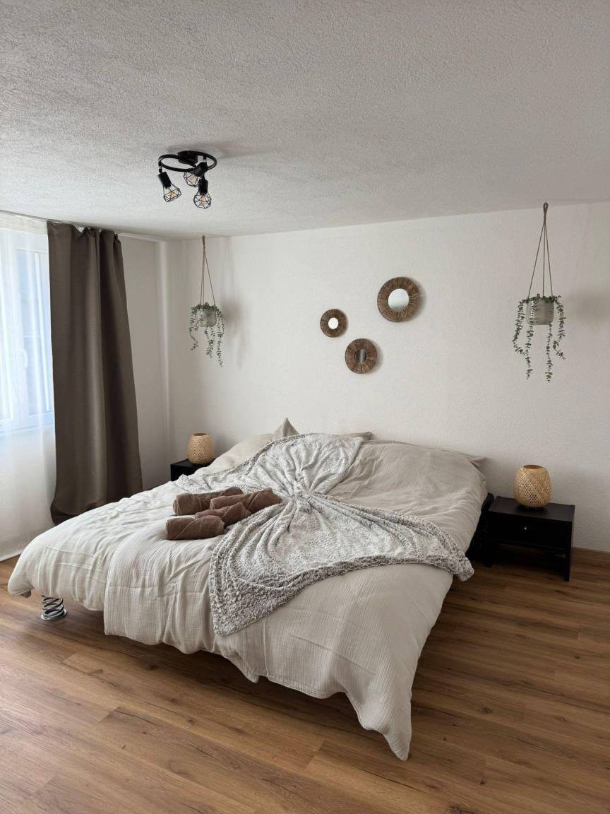 61 M² Ferienwohnung ∙ 2 Schlafzimmer ∙ 4 Gäste - Frutigen