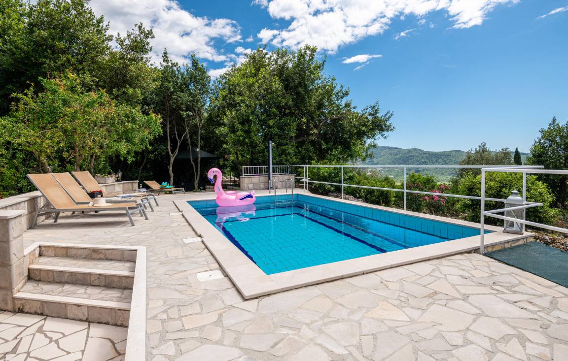 150 M² House ∙ 4 Bedrooms ∙ 8 Guests - Cavtat