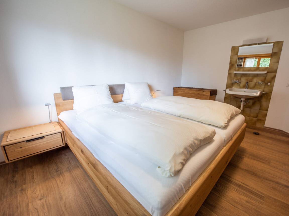 Apartment ∙ 2 Bedrooms ∙ 5 Guests - Obersaxen