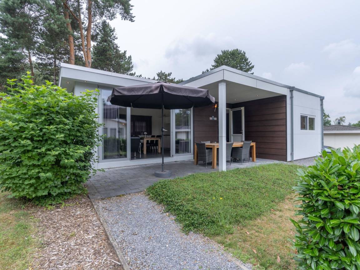 60 M² House ∙ 1 Bedroom ∙ 4 Guests - Heerlen