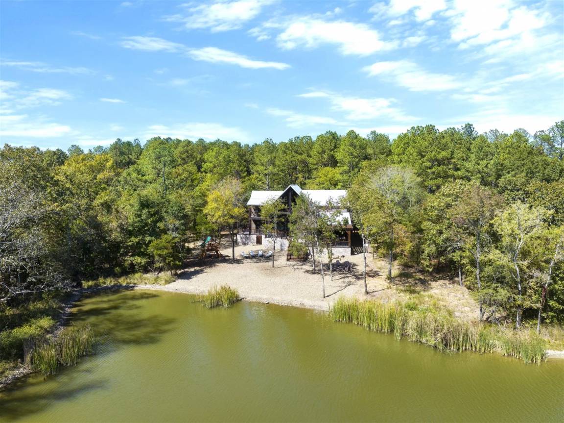 House ∙ 4 Bedrooms ∙ 18 Guests - Broken Bow Lake, OK