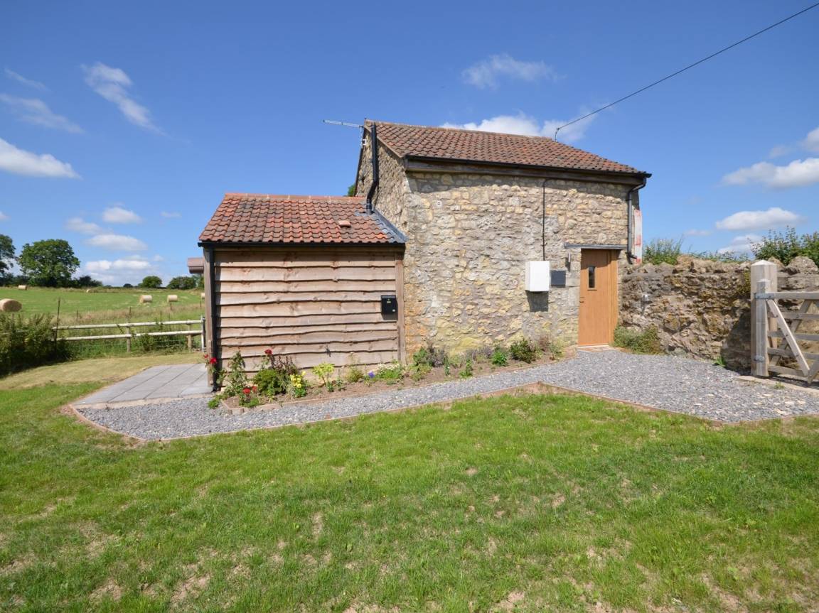 Cottage ∙ 2 Bedrooms ∙ 4 Guests - 