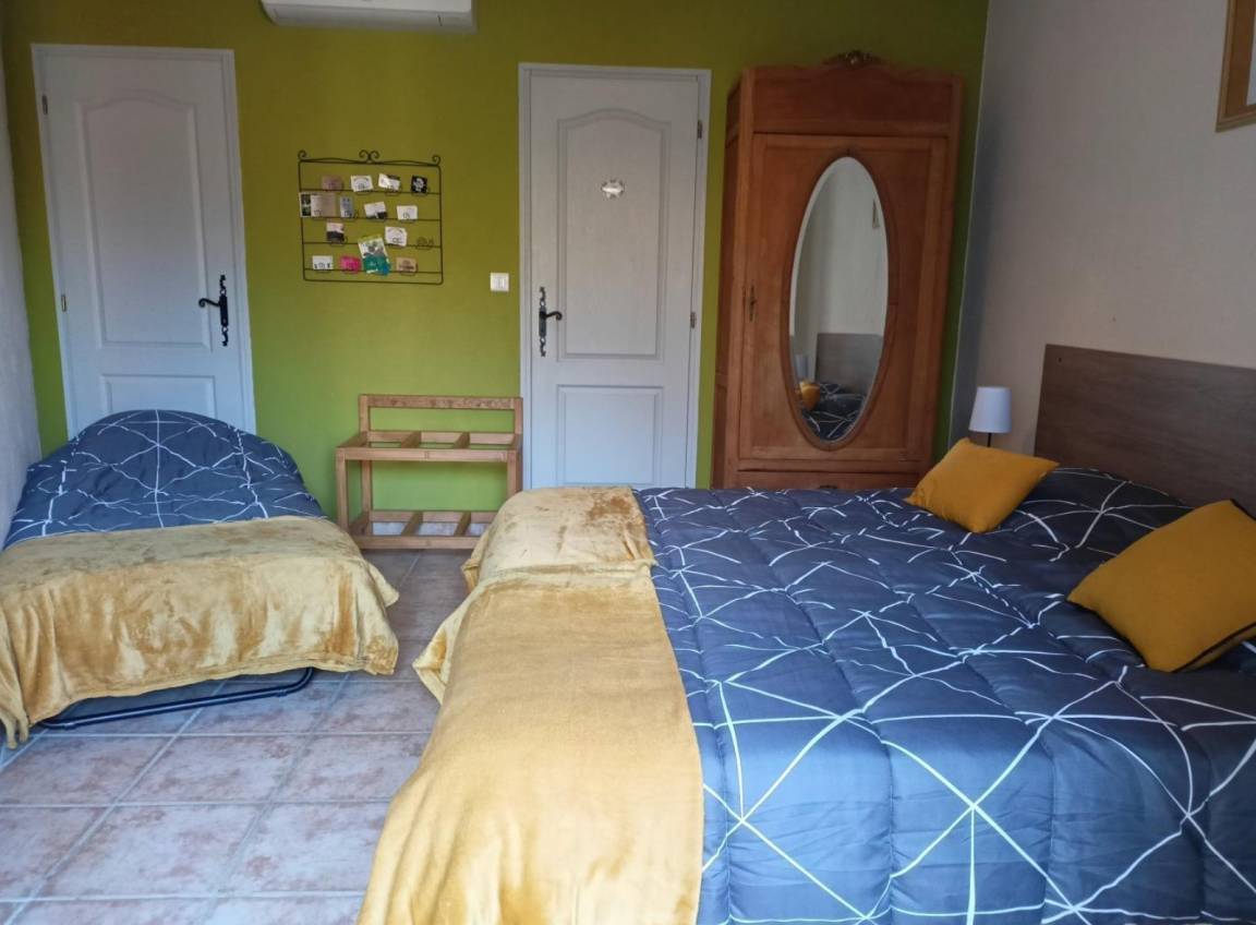 16 M² Majatalo ∙ 1 Makuuhuone ∙ 3 Vierasta - Pernes-les-Fontaines
