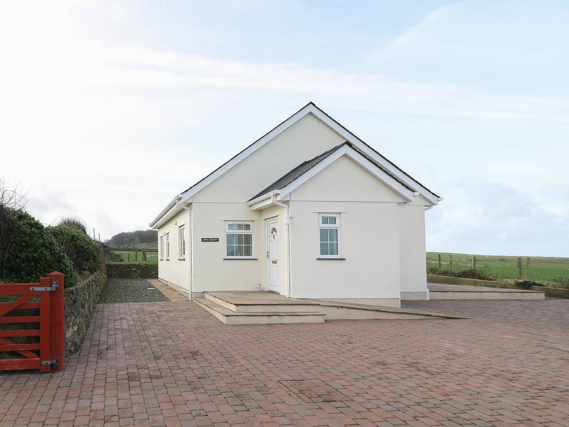Cottage ∙ 2 Bedrooms ∙ 4 Guests - Aberdaron