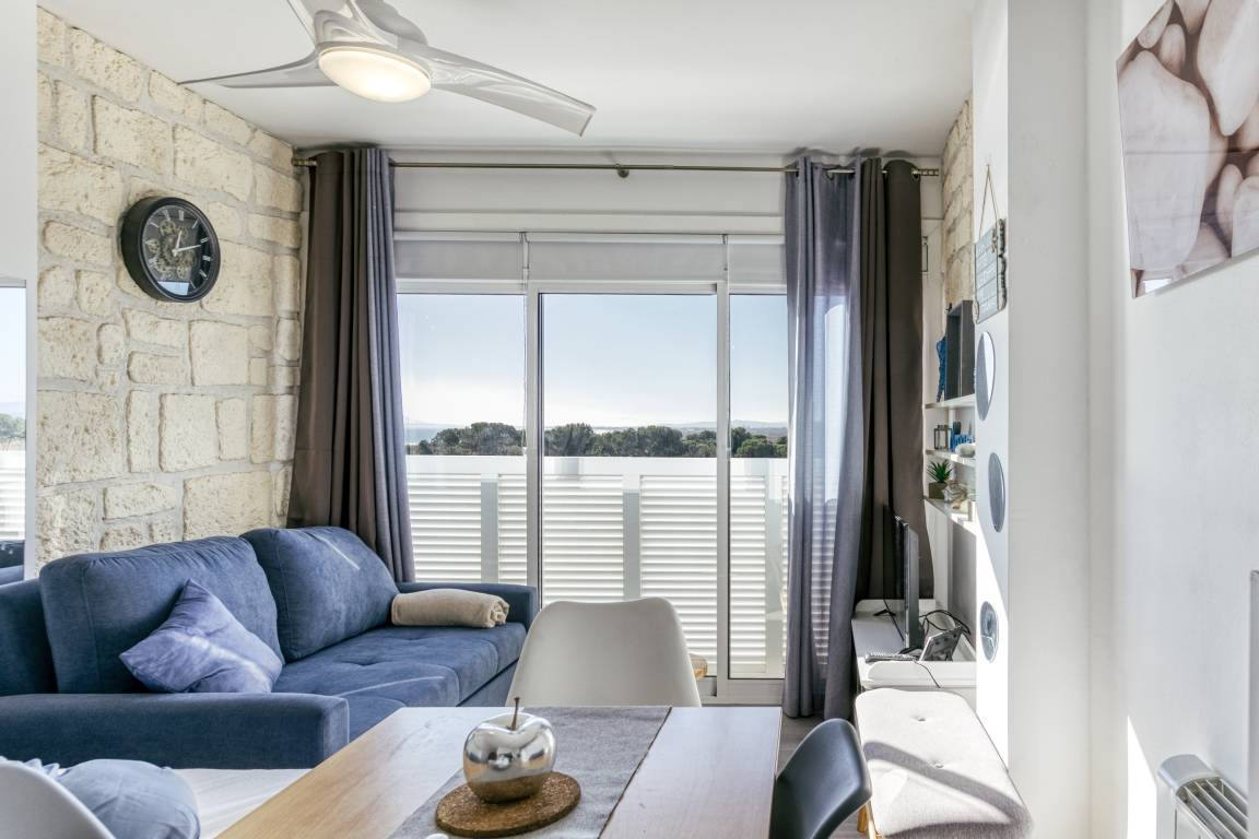 30 M² Ferienwohnung ∙ 1 Schlafzimmer ∙ 4 Gäste - Palau-saverdera