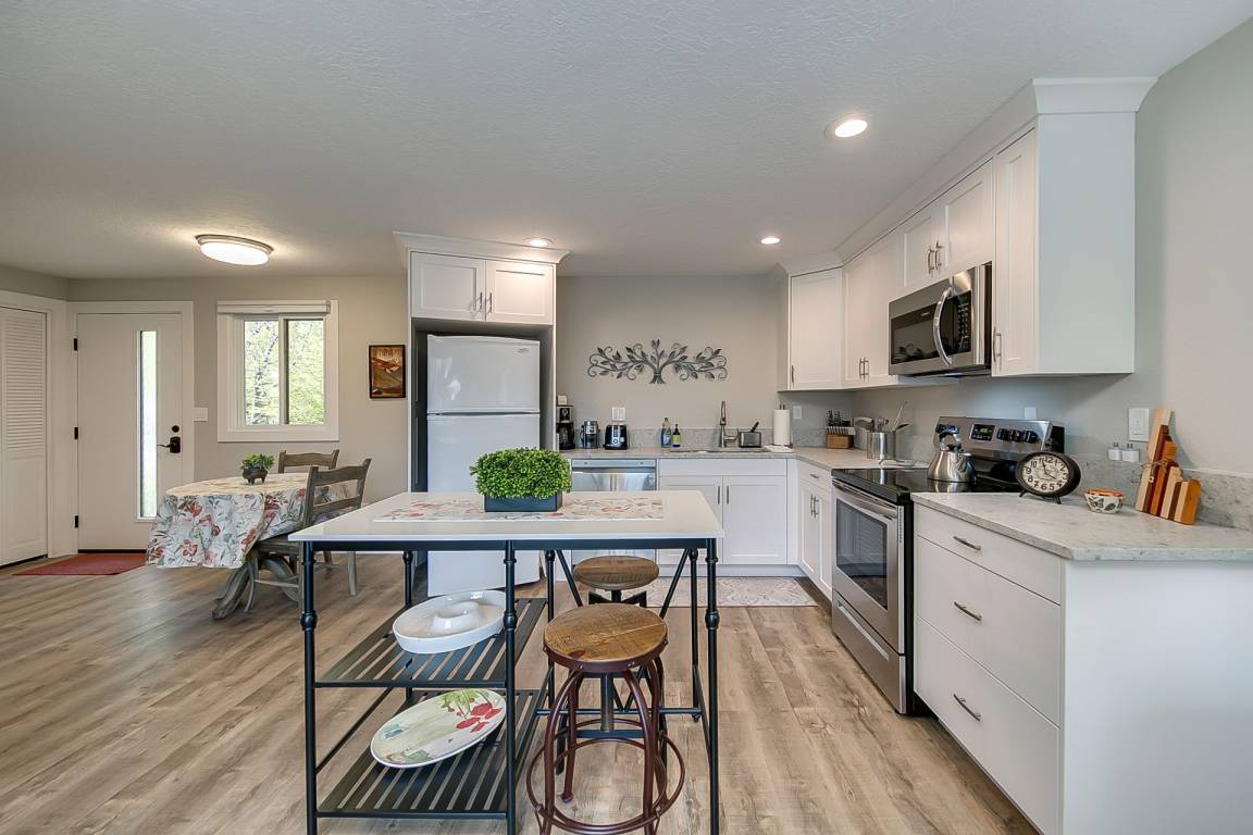 79 M² Apartment ∙ 2 Bedrooms ∙ 4 Guests - Lucky Peak State Park, Boise