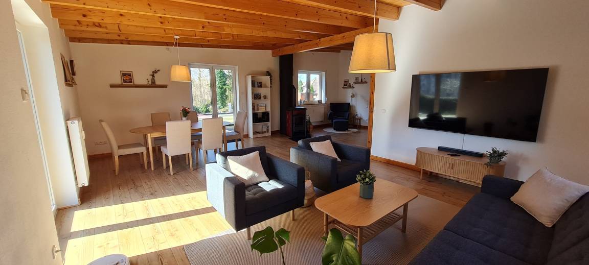 111 M² Huoneisto ∙ 2 Makuuhuonetta ∙ 4 Vierasta - Rendsburg