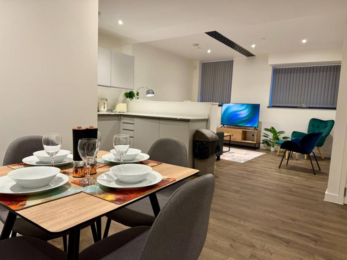 74 M² Apartment ∙ 2 Bedrooms ∙ 4 Guests - Manchester