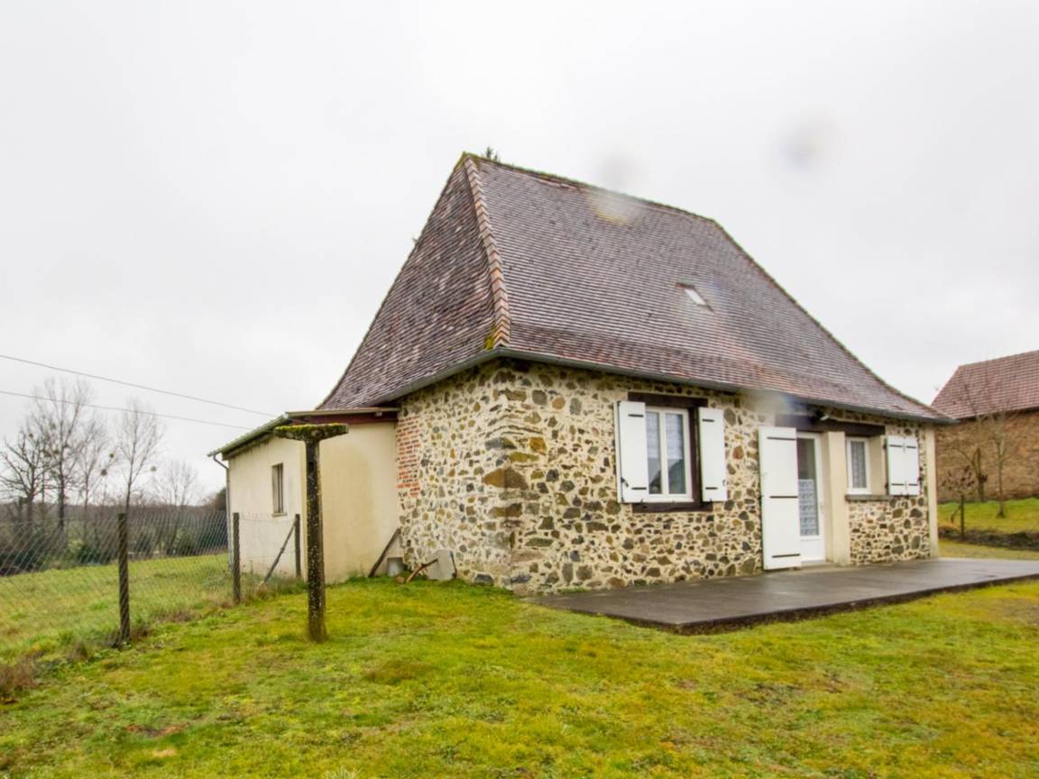 43 M² Cottage ∙ 2 Bedrooms ∙ 4 Guests - Dordogne