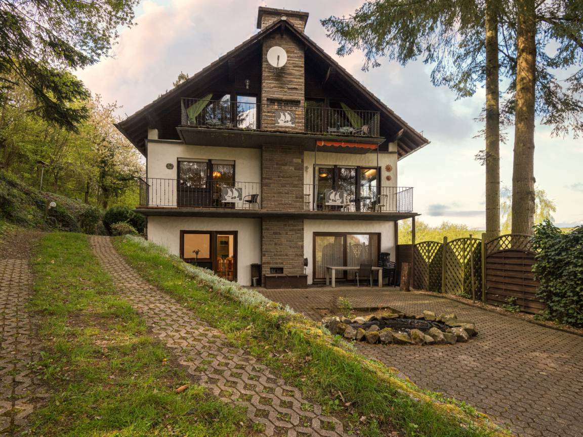 330 M² House ∙ 9 Bedrooms ∙ 21 Guests - Daun