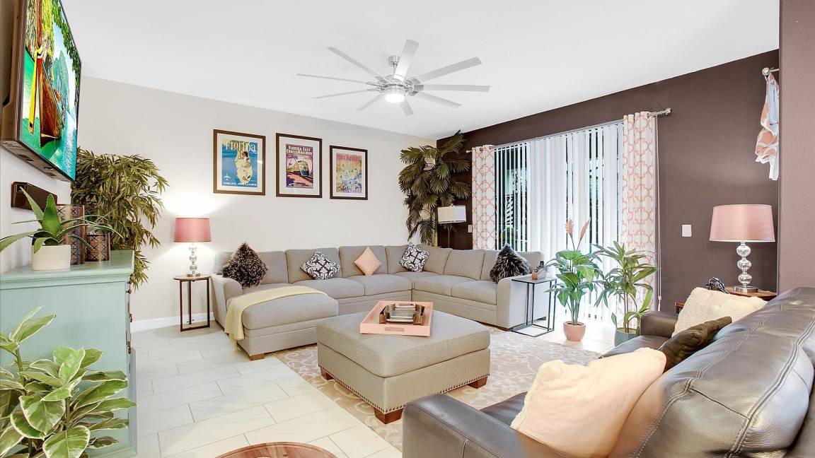 304 M² House ∙ 5 Bedrooms ∙ 12 Guests - Davenport, FL