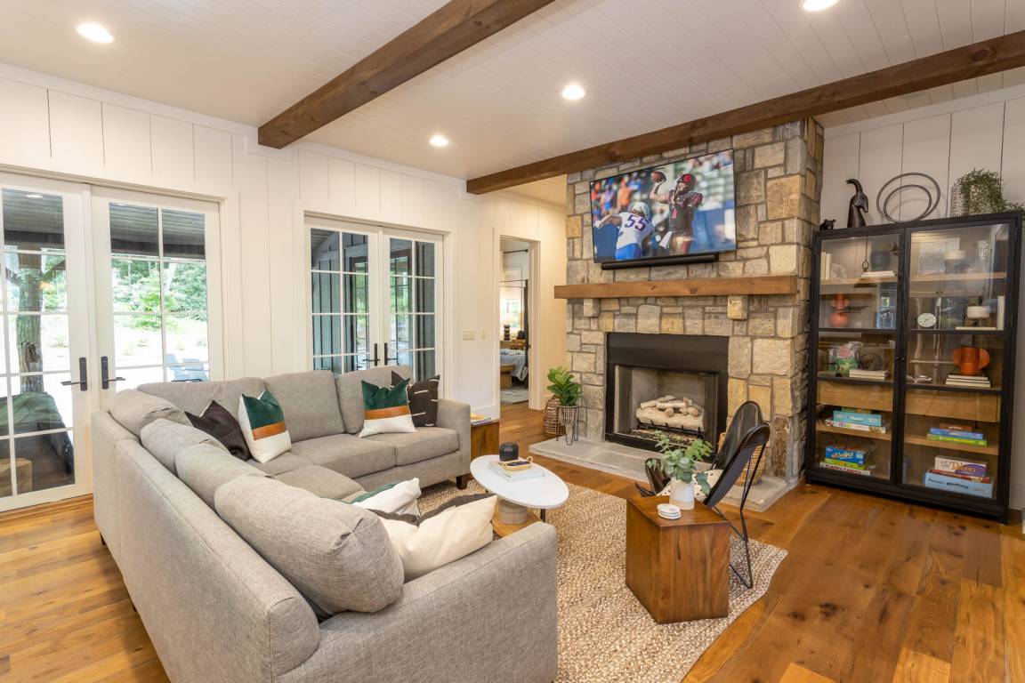 240 M² Cabin ∙ 5 Bedrooms ∙ 14 Guests - Boone, NC