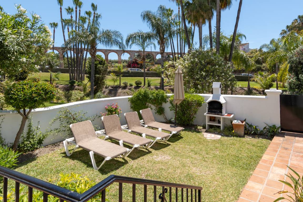 81 M² Apartamento ∙ 2 Habitaciones ∙ 4 Huéspedes - Nerja