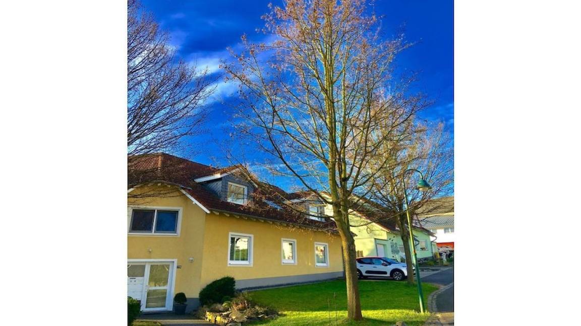 90 M² Ferienhaus ∙ 1 Schlafzimmer ∙ 2 Gäste - Meckenheim