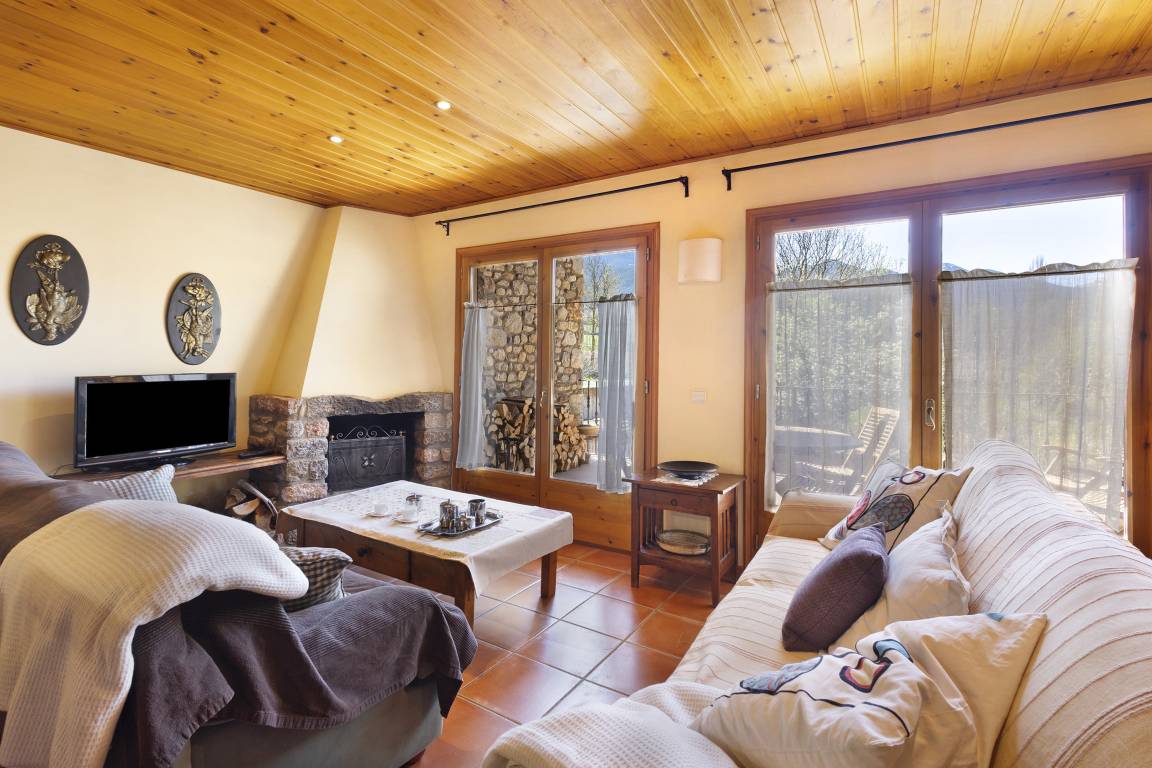 105 M² Farmhouse ∙ 2 Bedrooms ∙ 6 Guests - Das