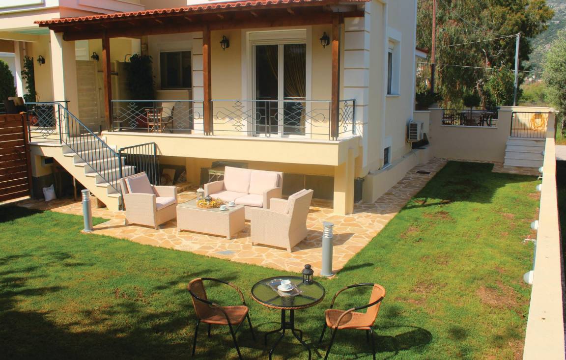 130 M² House ∙ 3 Bedrooms ∙ 6 Guests - Неа-Макри