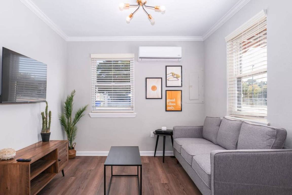 Apartment ∙ 1 Bedroom ∙ 2 Guests - Norfolk, VA