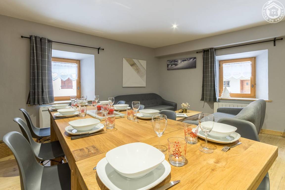 98 M² Gîte ∙ 4 Chambres ∙ 9 Personnes - Sainte-Foy-Tarentaise