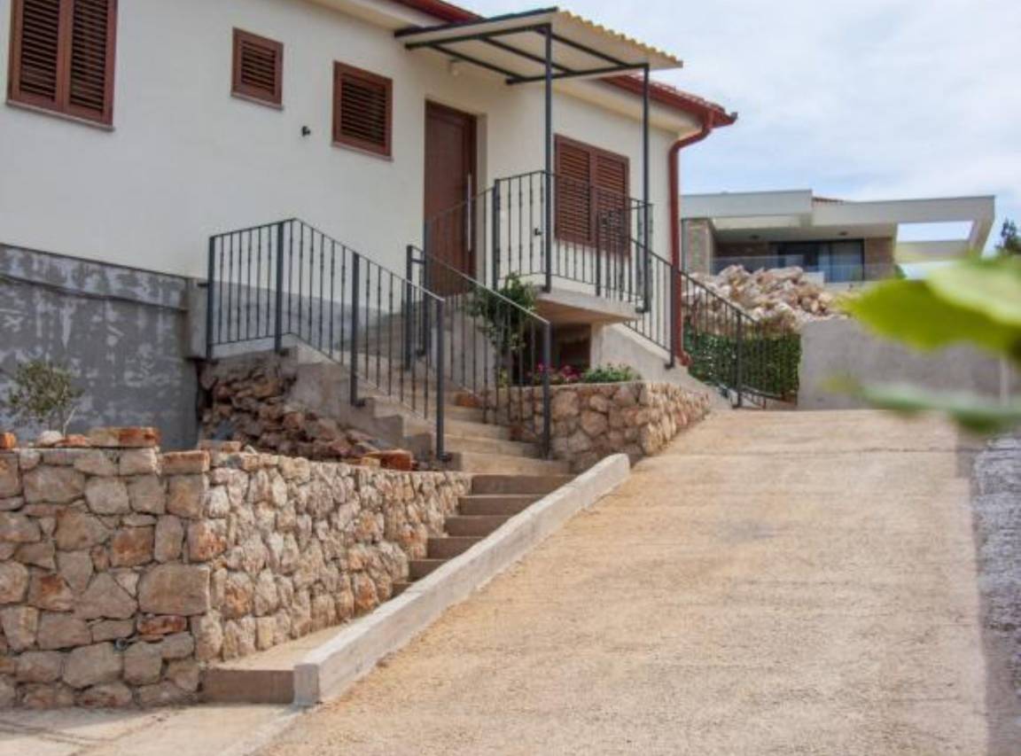 160 M² Ferienhaus ∙ 3 Schlafzimmer ∙ 6 Gäste - Jelsa