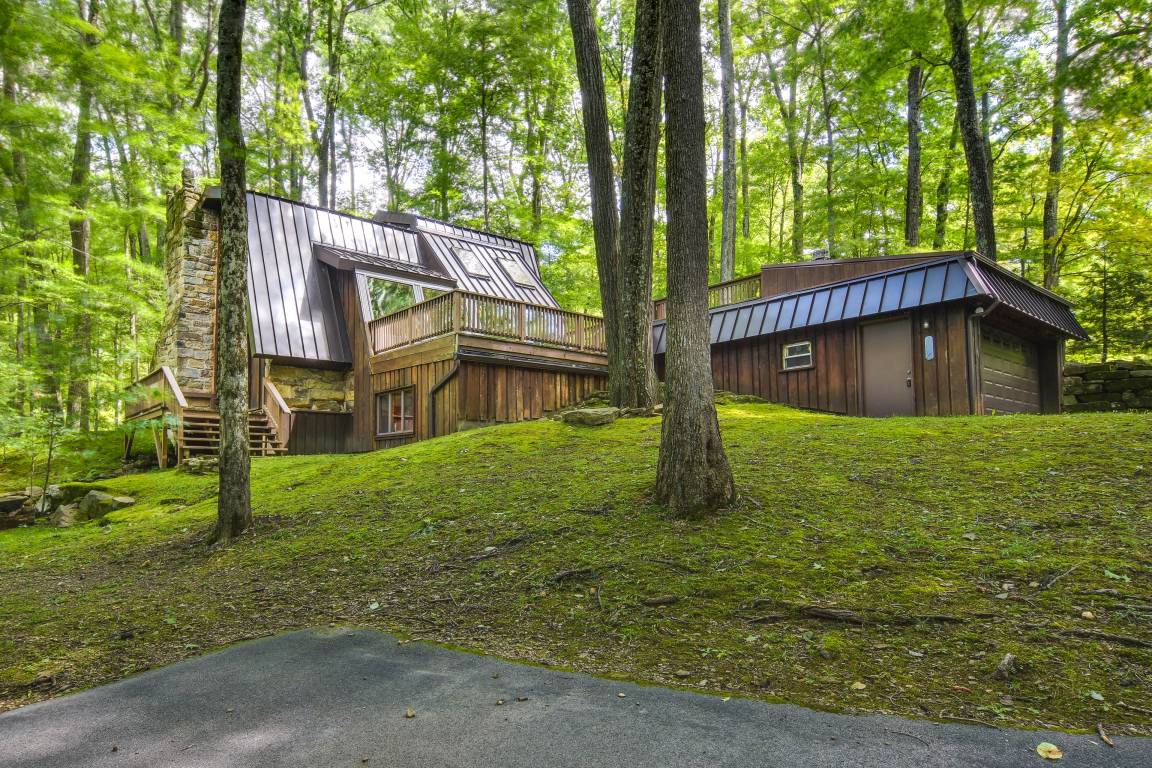 232 M² House ∙ 2 Bedrooms ∙ 12 Guests - Falls Creek, PA