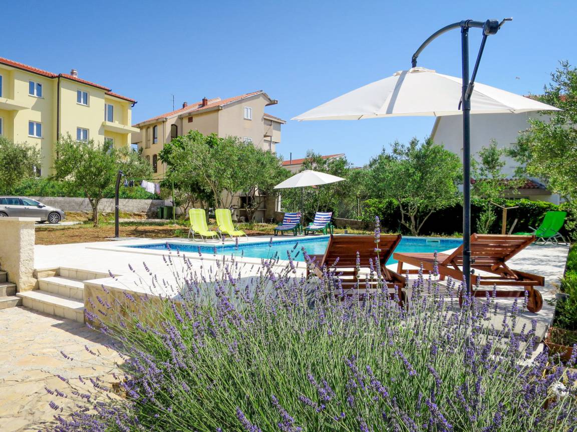 40 M² Huoneisto ∙ 1 Makuuhuone ∙ 4 Vierasta - Šibenik