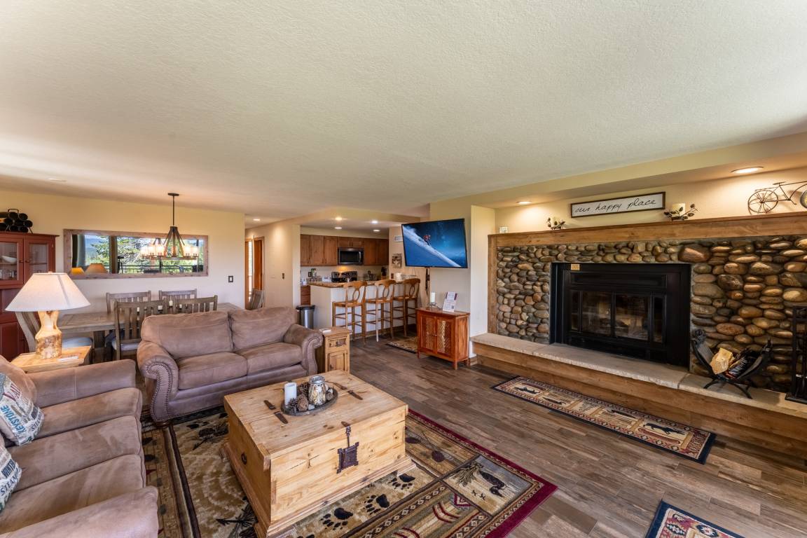 102 M² Apartment ∙ 2 Bedrooms ∙ 6 Guests - Frisco, CO