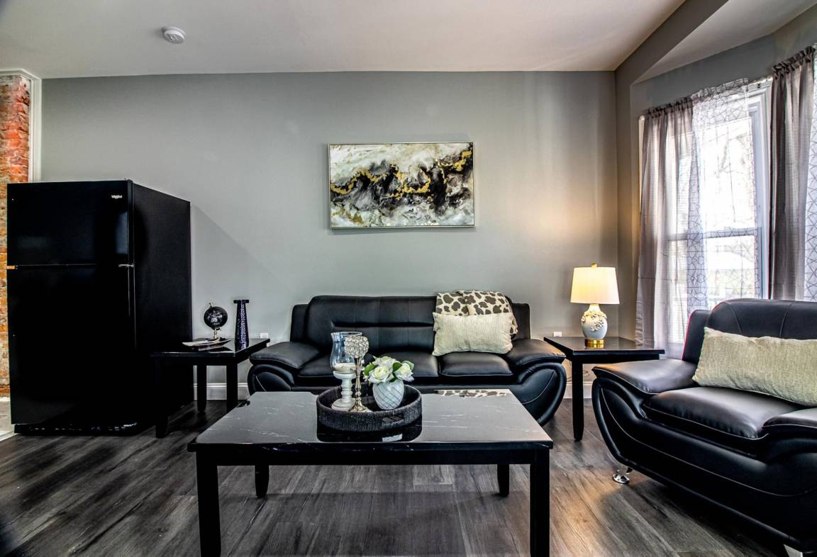Apartment ∙ 1 Bedroom ∙ 2 Guests - Aquarium of Niagara, Niagara Falls