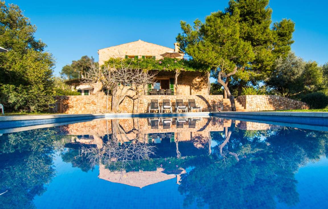 250 M² Ferienhaus ∙ 4 Schlafzimmer ∙ 8 Gäste - Sa Coma